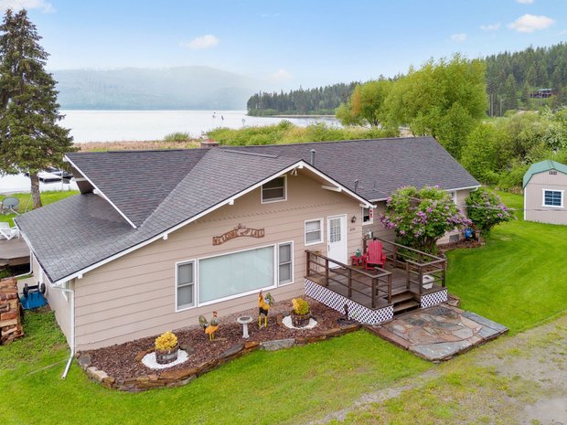 Luxury homes for sale in Proctor, Montana | JamesEdition