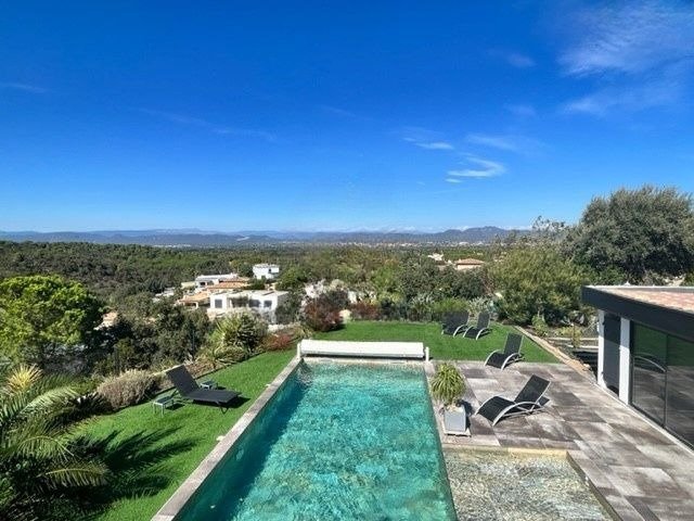 157sqm Villa With 4 Bedrooms, Pool And Double Garage, View On In Var ...