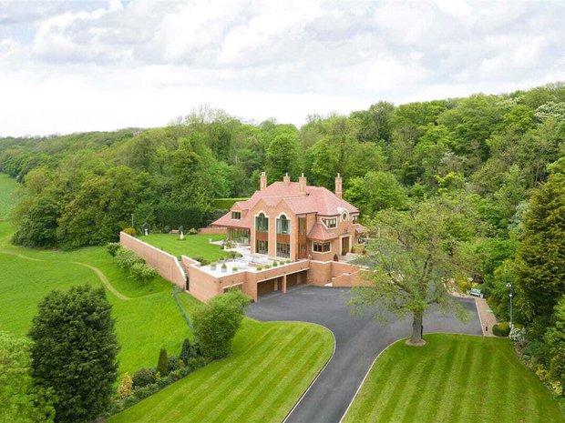 Luxury homes for sale in Wentbridge, England, United Kingdom | JamesEdition