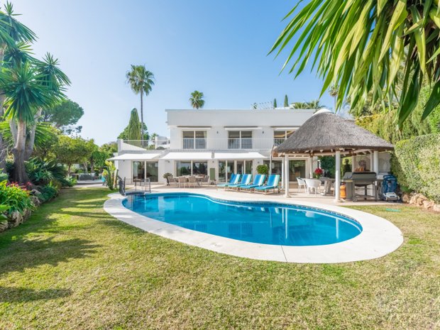 Luxury oceanfront homes for sale in Marbella, Andalusia, Spain ...