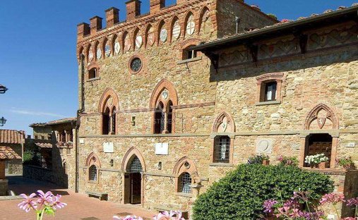 Luxury chateaus for sale in Italy | JamesEdition