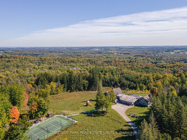 Luxury homes with terrace for sale in Caledon Village, Ontario, Canada ...