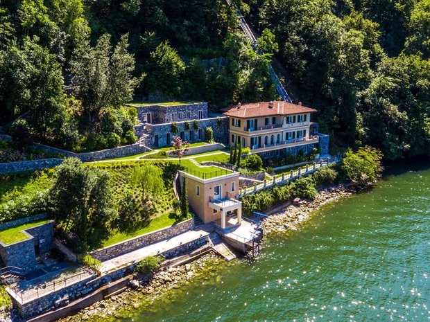 Luxury homes for sale in Lake Como, Lombardy, Italy | JamesEdition