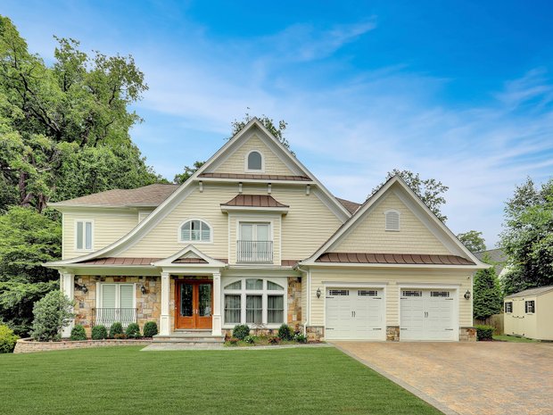 Luxury homes for sale in McLean, Virginia | JamesEdition