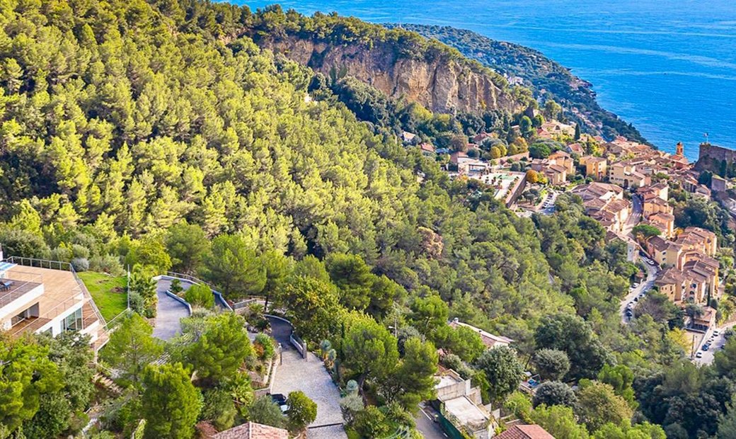 Villa For Sale In In Roquebrune Cap Martin, Provence Alpes Côte D'azur ...
