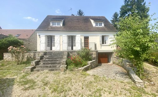 Luxury homes for sale in Nandy, Île-de-France, France | JamesEdition