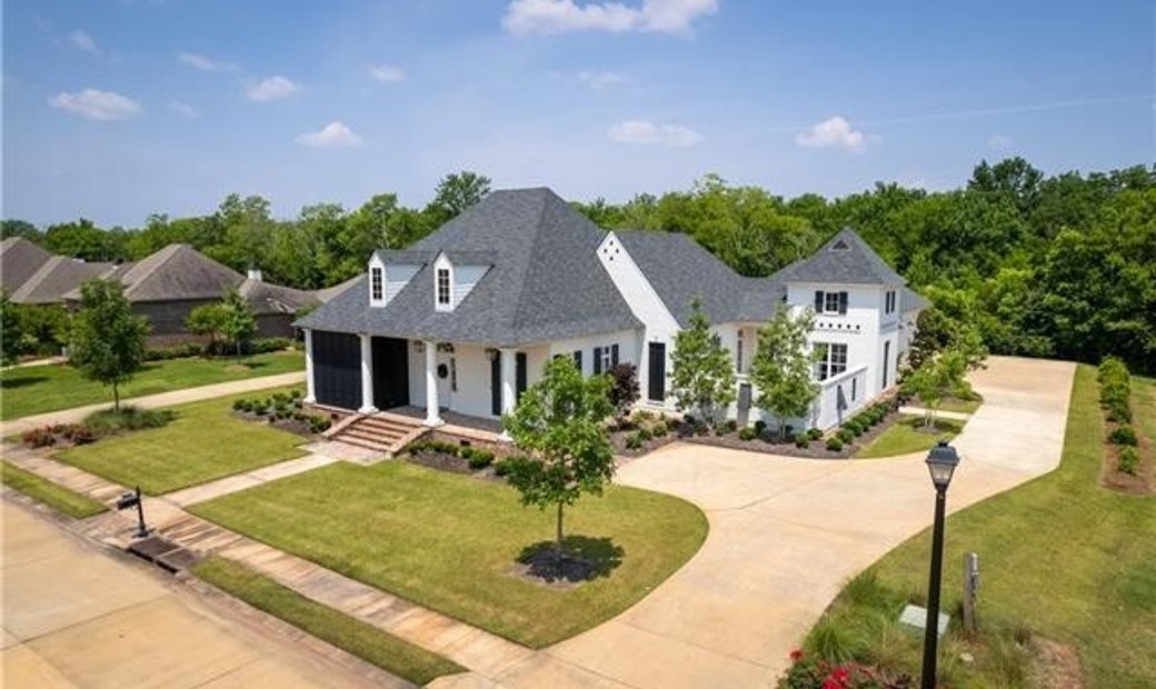 4 Bedrooms Single Family Detached In Alexandria, Louisiana, United ...