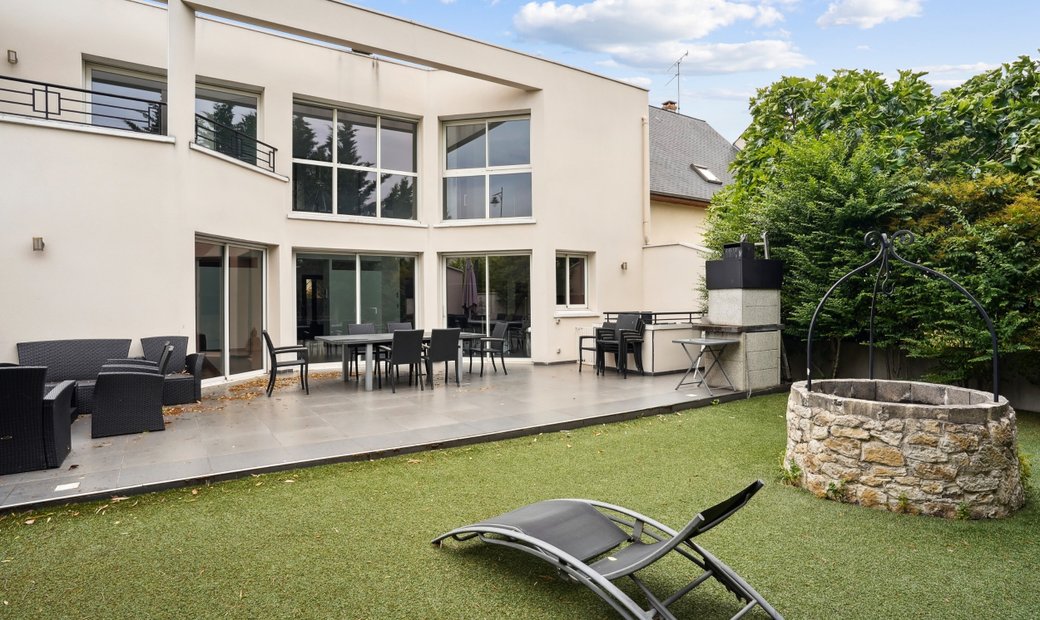 Maison Alfort Superb Contemporary In Maisons Alfort, île De France ...