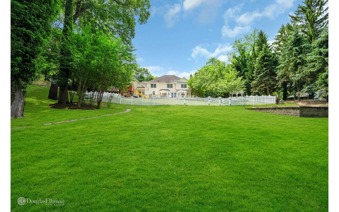 House Locust Valley In Locust Valley, New York, United States For Sale ...