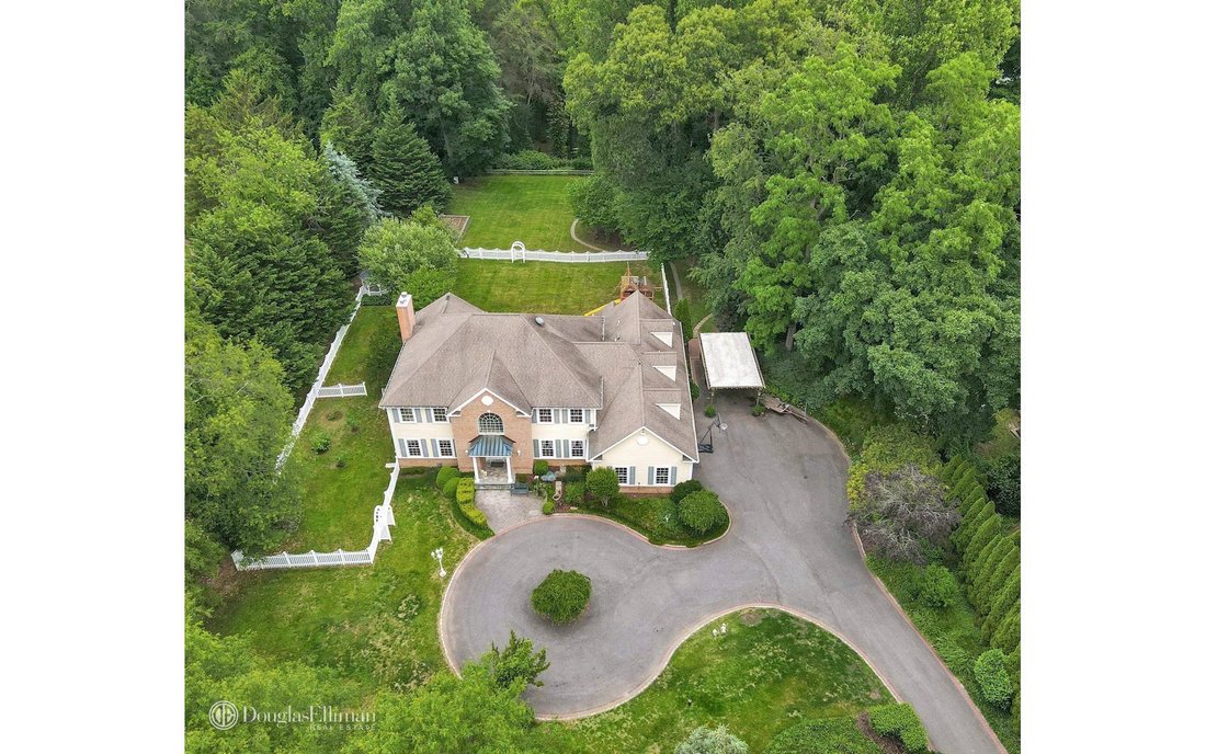 House Locust Valley In Locust Valley, New York, United States For Sale ...