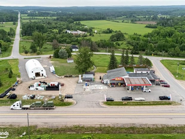 Luxury homes for sale in Bonfield, Ontario, Canada | JamesEdition
