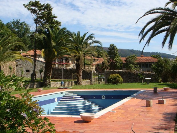 Luxury farm ranches with balcony for sale in Abade de Neiva, Braga ...