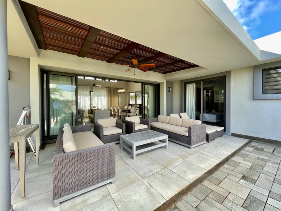 Splendid Pds Villa Within A In Terre Rouge, Pamplemousses District ...