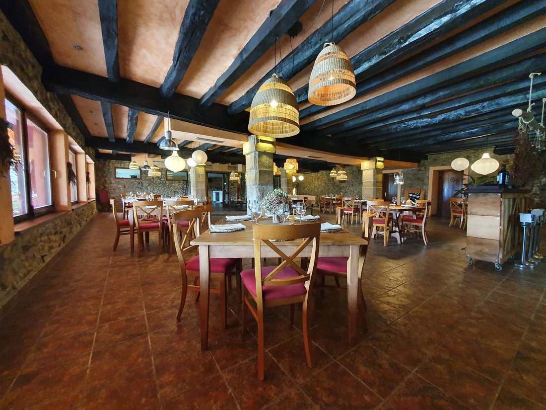 Usurbil Edificio In Usurbil, Basque Country, Spain For Sale (12984638)