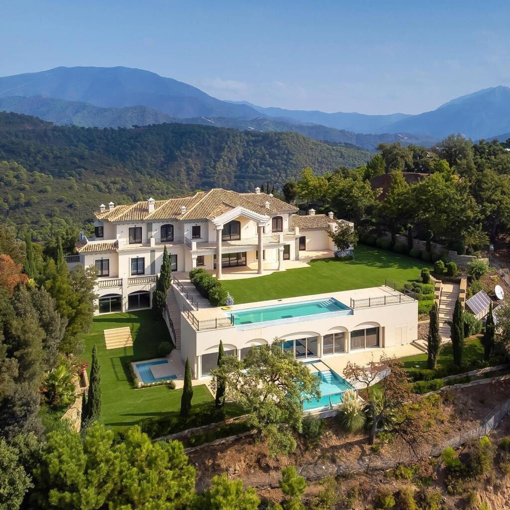 Impressive 9 Bedroom 9 Bathroom Luxury In La Zagaleta, Benahavis ...