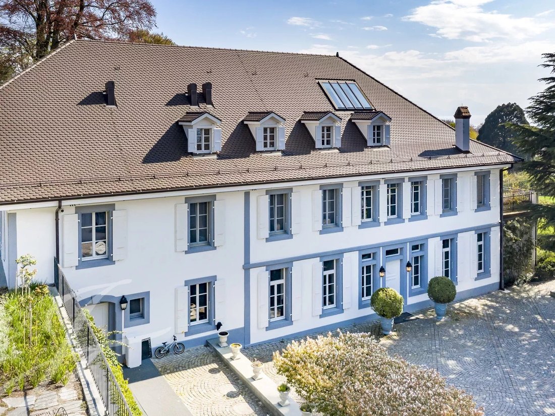 Splendid, Fully Renovated Manor House In Jouxtens Mézery, Vaud ...