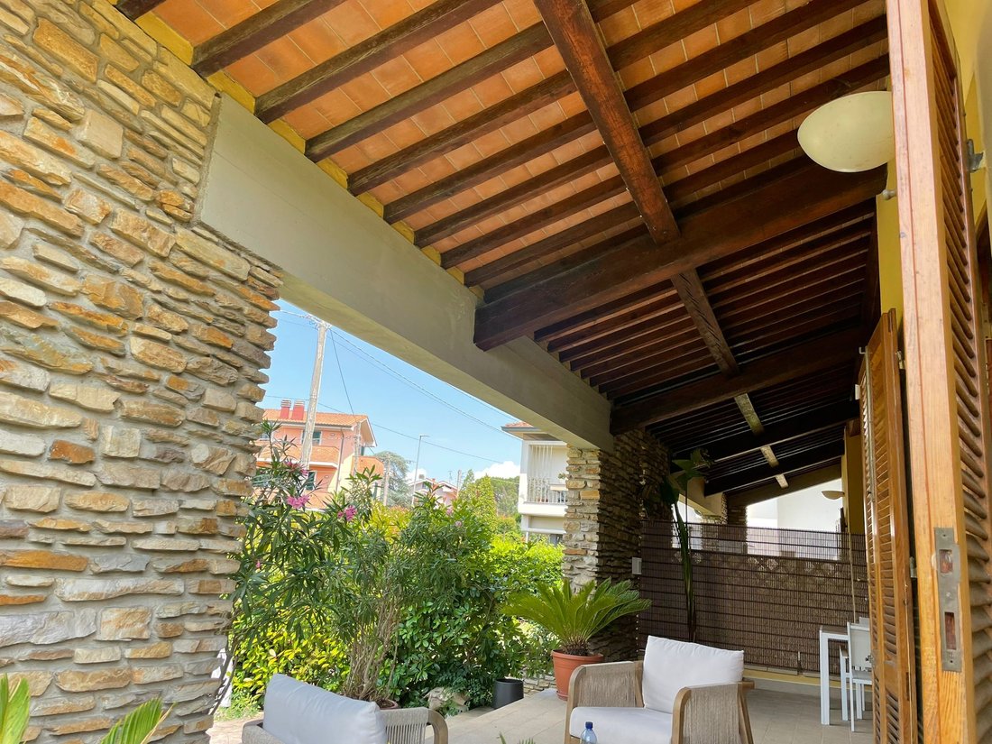 In The Outskirts Of Lucca In Altopascio, Tuscany, Italy For Sale (12994425)