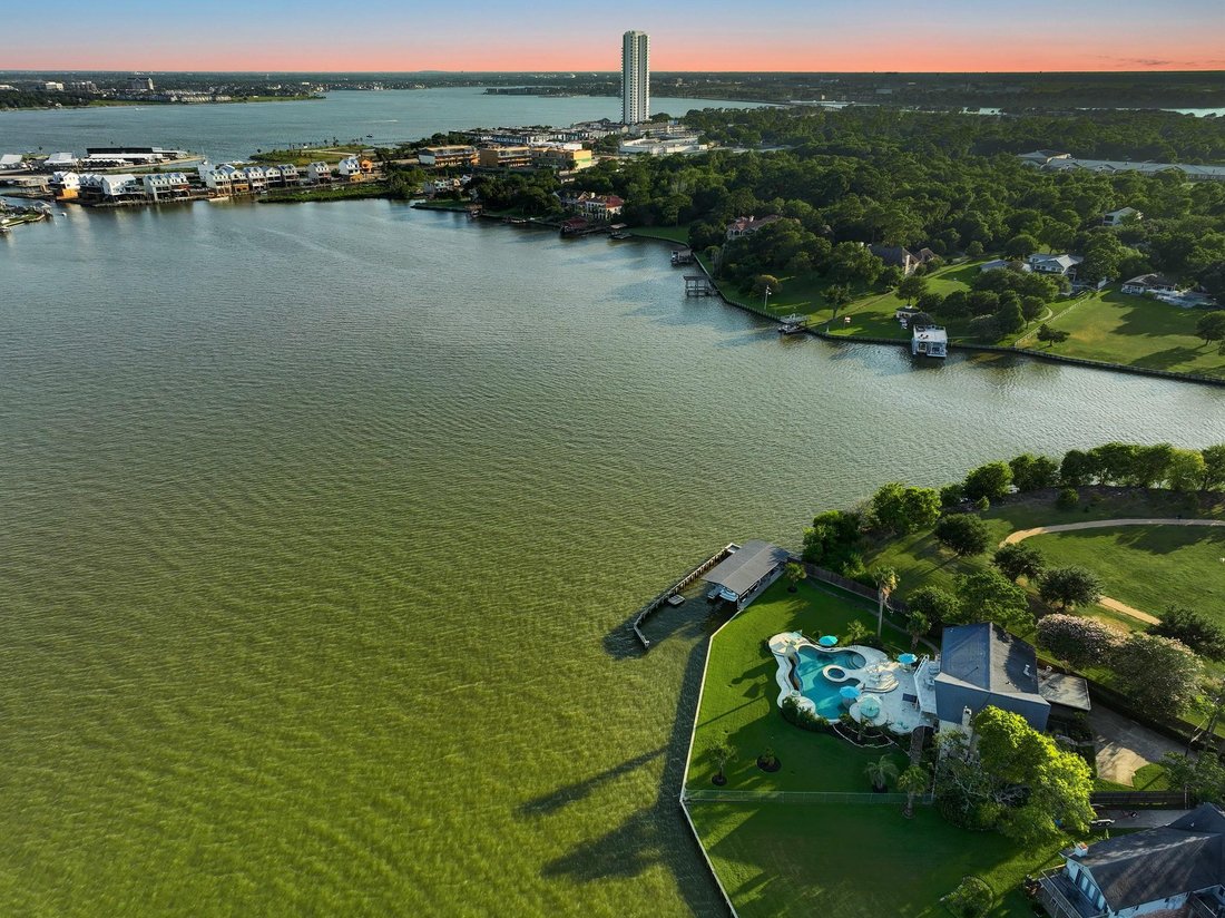 602 Shorewood Drive En Seabrook, Texas, Estados Unidos En Venta (12993296)