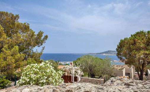 Luxury homes for sale in L'Île-Rousse, Corsica, France | JamesEdition