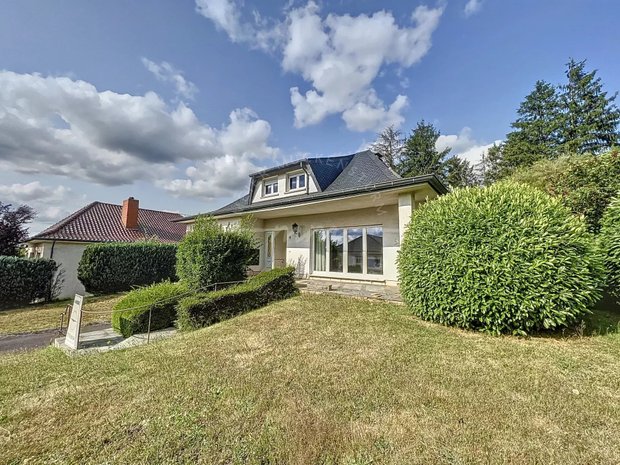 Luxury homes with pool for sale in Contern, Luxembourg District ...