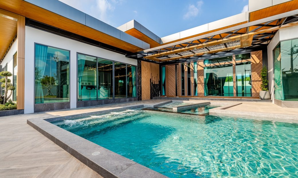 High Class Living In A Private And In Pattaya City, Chon Buri, Thailand ...