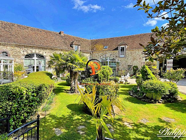 Luxury homes for sale in Chéroy, Bourgogne-Franche-Comté, France ...