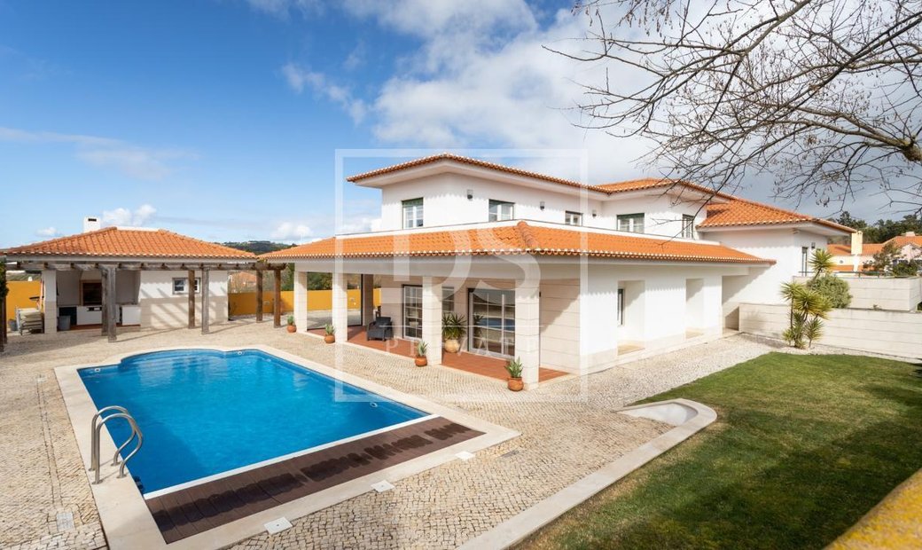 Torres Vedras House In Turcifal, Lisbon, Portugal For Sale (12690077)