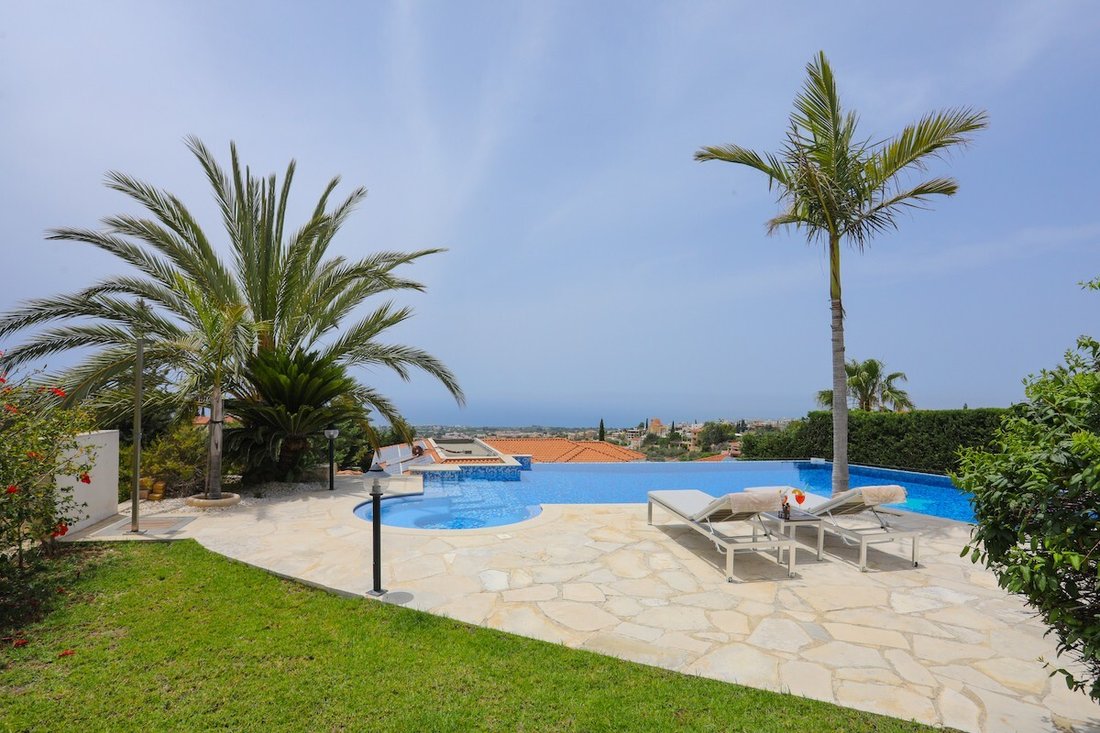 Paphos Bungalow In Tala, Paphos, Cyprus For Sale (13010157)