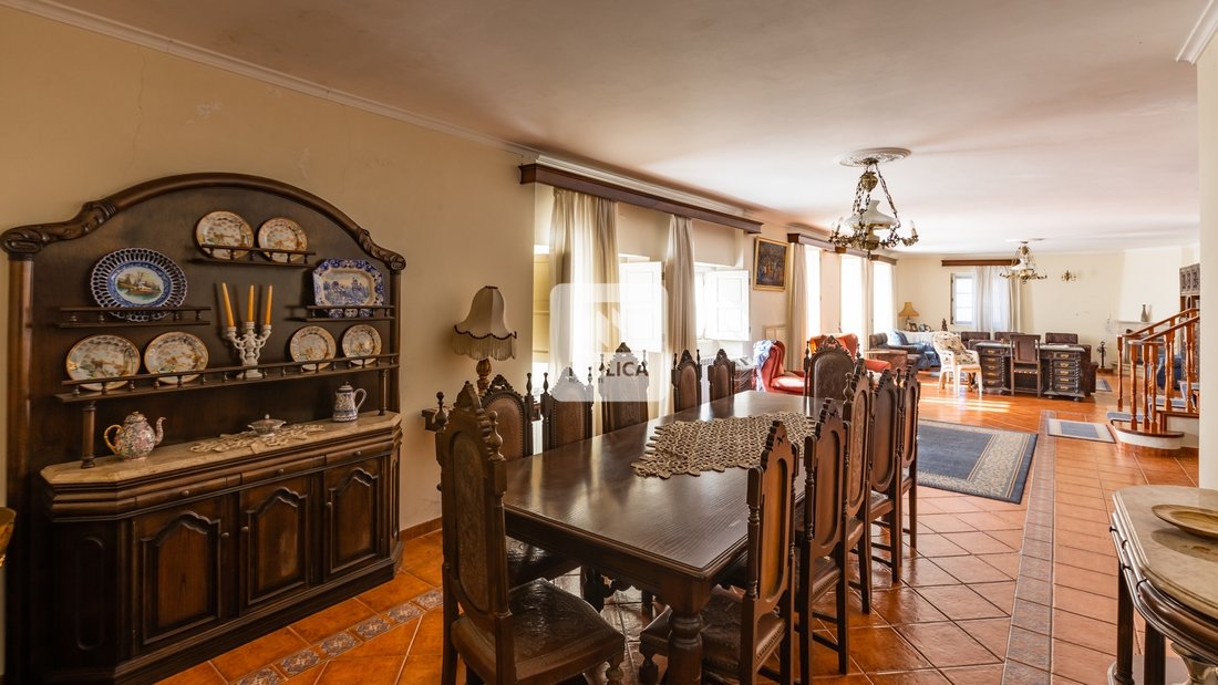 Farmhouse T9 With Swimming Pool And Land In Carreira, Porto District ...