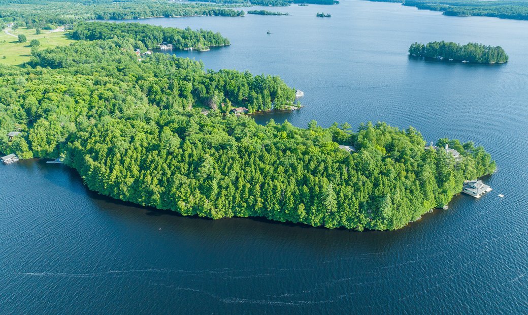 Lake Muskoka In Bracebridge, Ontario, Canada For Sale (13046971)