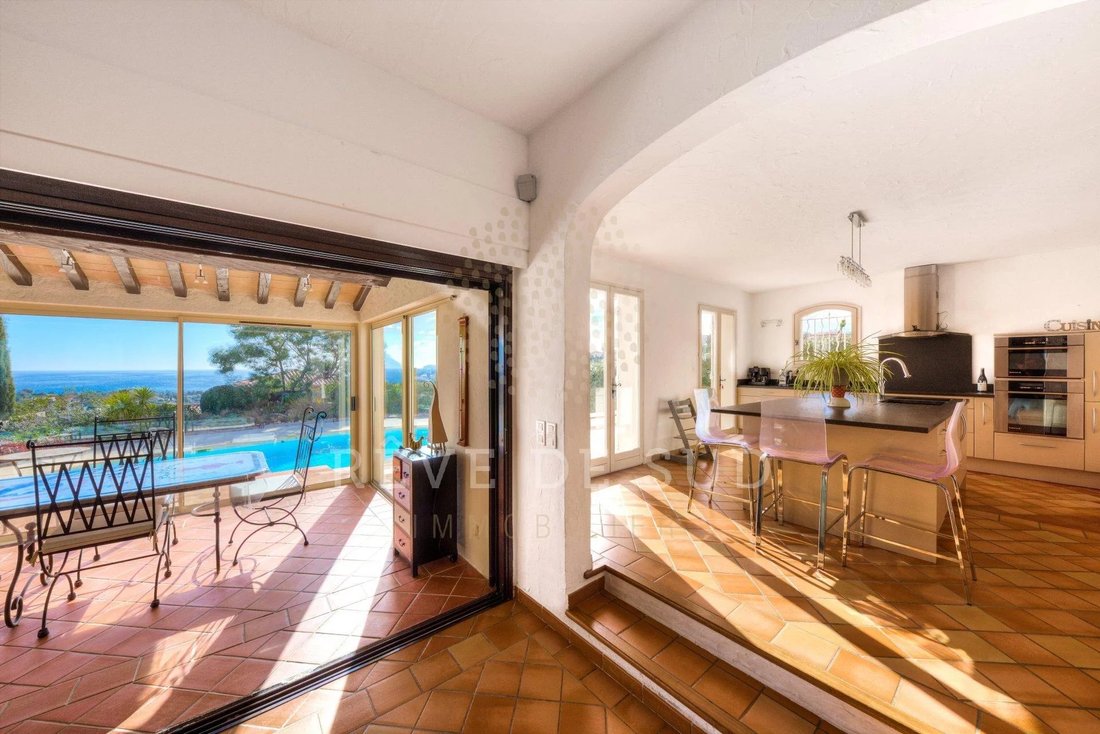 Sea View Villa In Roquebrune Sur Argens, Provence Alpes Côte D'azur ...