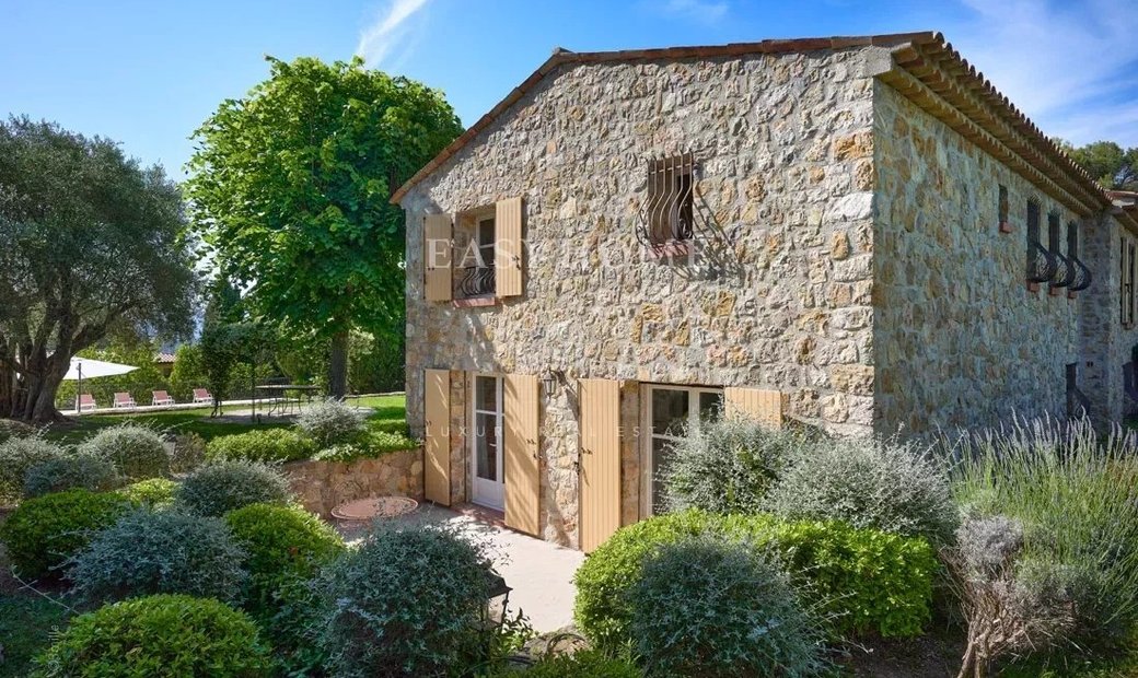 Achat/Vente Villa Au Centre De Dans Cannes, Provence Alpes Côte D'azur ...