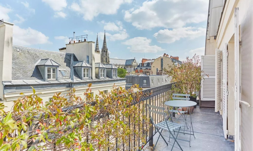 Palais Bourbon Top Floor With Terrace In Paris, île De France, France ...