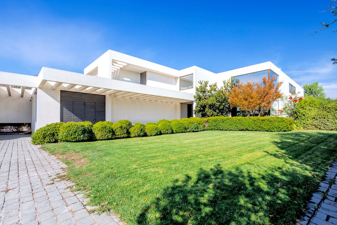 Mediterranean Style House In In Las Condes, Santiago Metropolitan ...