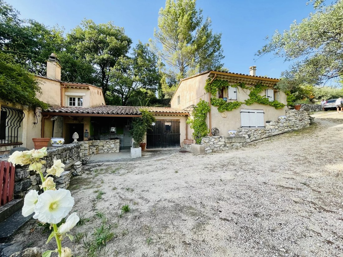 Villedieu House In Villedieu, Provence Alpes Côte D'azur, France For ...