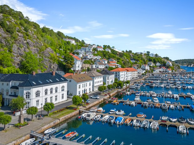 Luxury water view homes for sale in Risør, Agder, Norway | JamesEdition