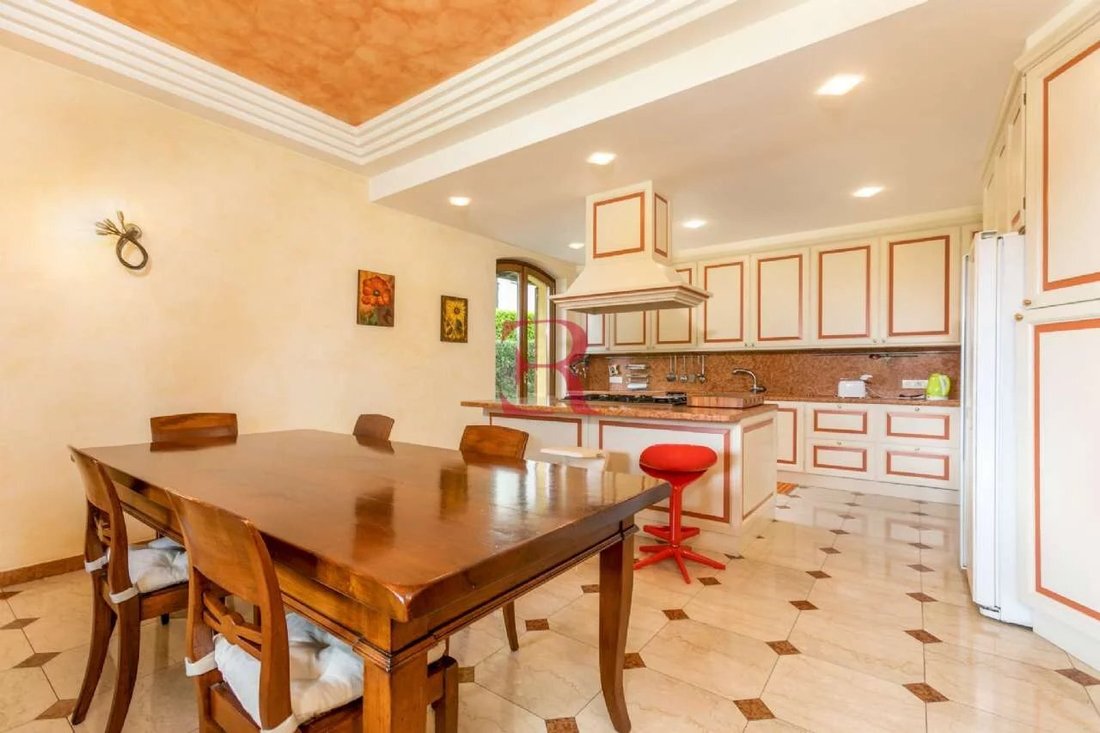 Albino House In Albino, Lombardy, Italy For Sale (12053222)