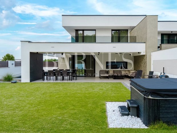 Luxury houses with terrace for sale in Mogyoród, Pest County, Hungary ...