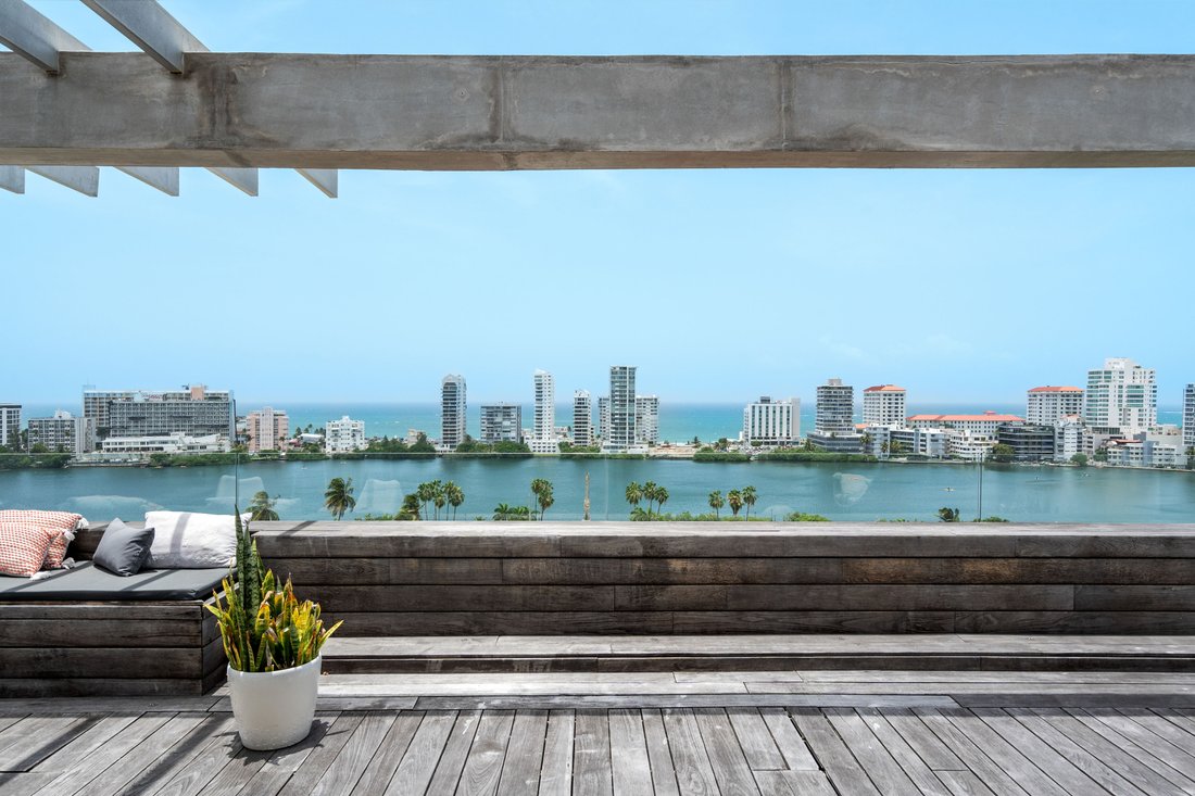Cond. Lagomar Apt. Rg (Penthouse) In San Juan, San Juan, Puerto Rico For Sale (13112017)
