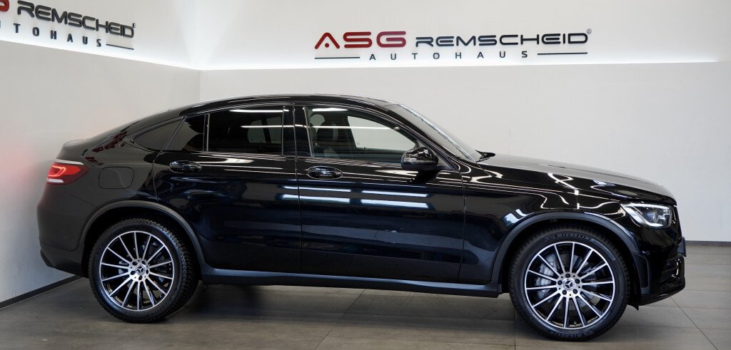 Mercedes Benz 400 In Remscheid, Germany For Sale (13121541)