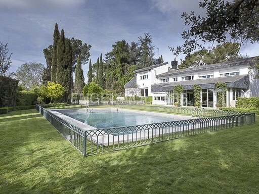 Classic Style Detached House In Aravaca In Madrid, Spain For Sale ...