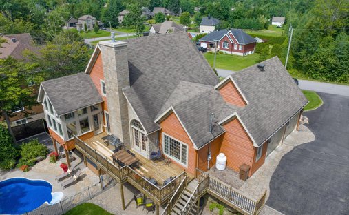 Luxury homes for sale in Shannon, Quebec, Canada | JamesEdition