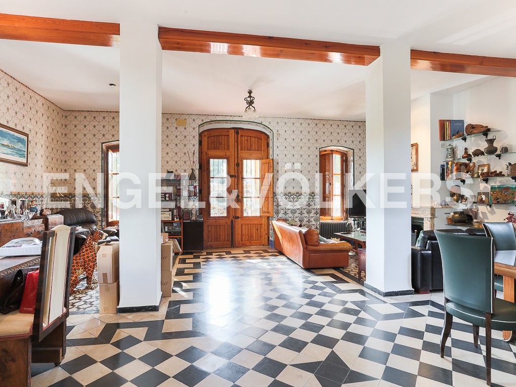 Masia With Manor House In Manises In Manises, Valencian Community ...