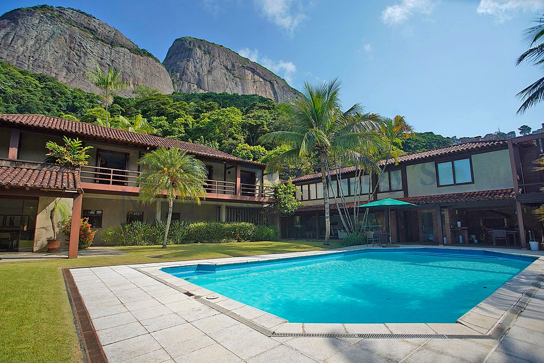 House Surrounded By Greenery In Rio De Janeiro, State Of Rio De Janeiro ...