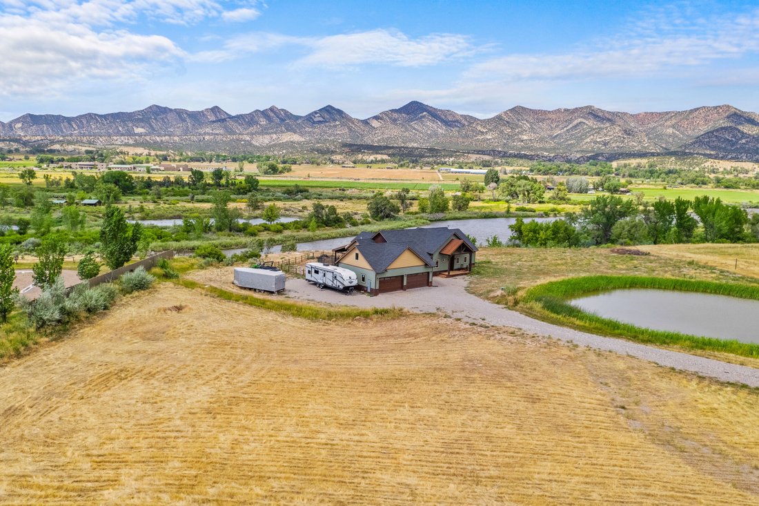 127 Harvest Lane, New Castle, Co, 81647 In New Castle, Colorado, United ...