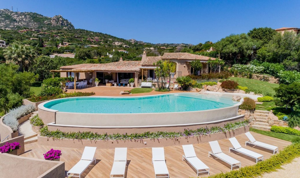 Villa Pantogia In A Dominant Position With In Porto Cervo, Sardinia ...