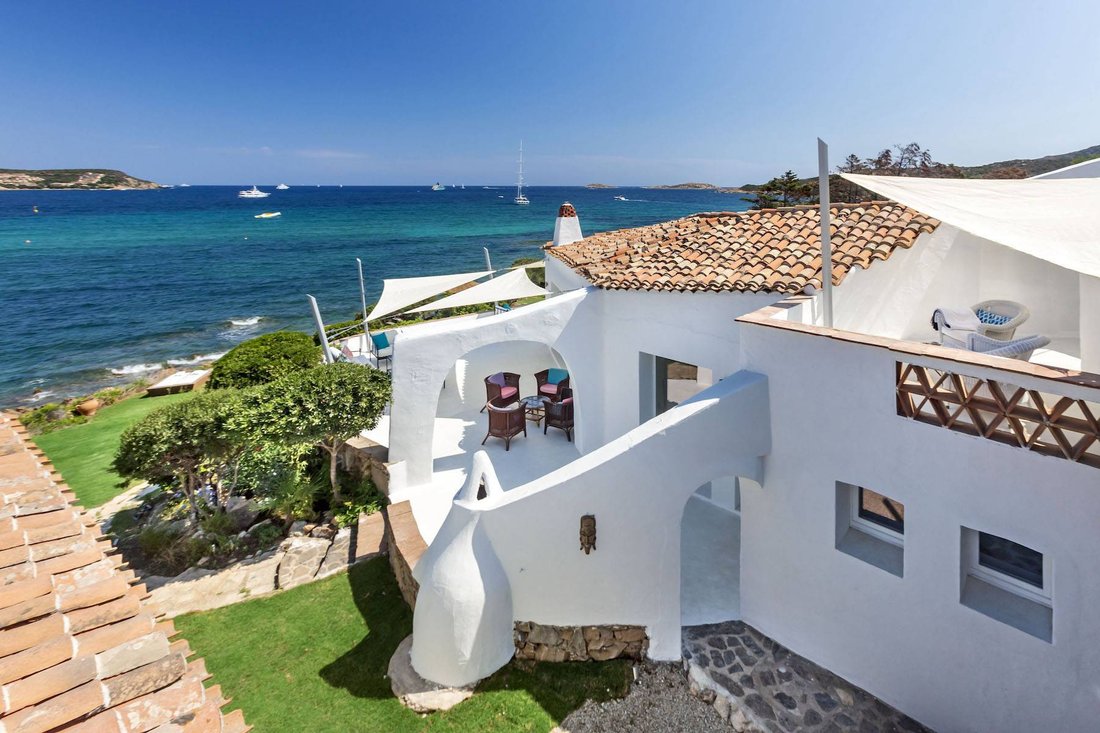 Villa Blue Dream Spectacular Waterfront Villa In Porto Cervo, Sardinia ...