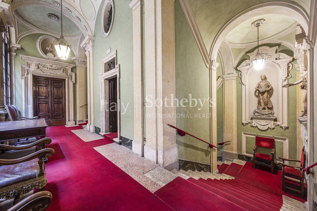 One Of Rome's Most Beautiful Baroque Noble Floor In Rome, Lazio, Italy ...