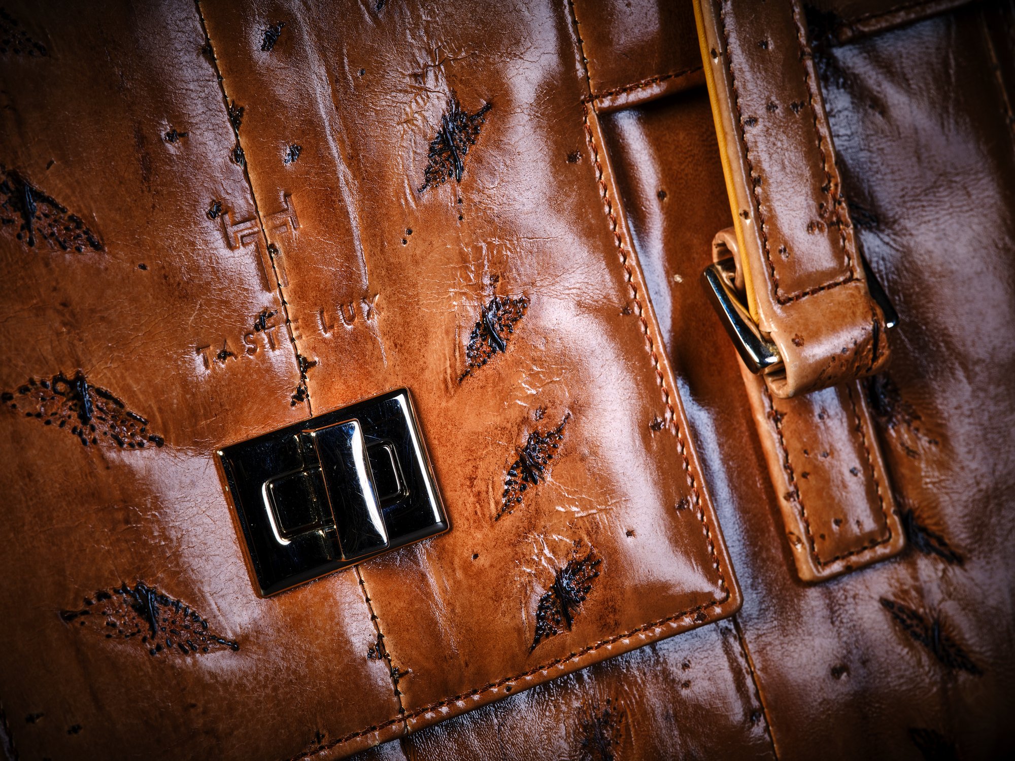 Sekrè | Collector's Exclusive Handbags Women Of The In Berlin, Berlin ...