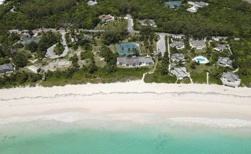 Luxury homes for sale in Savannah Sound, Central Eleuthera, The Bahamas ...